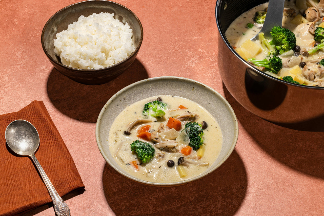 Japanese White Stew with Chicken & Vegetables – HexClad Cookware EU