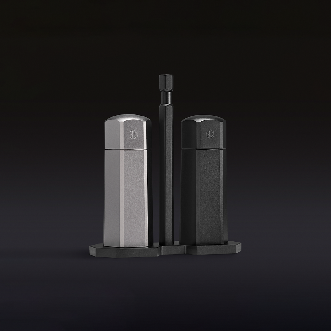 HexMill Tabletop Salt & Pepper Grinder Set – HexClad Cookware EU